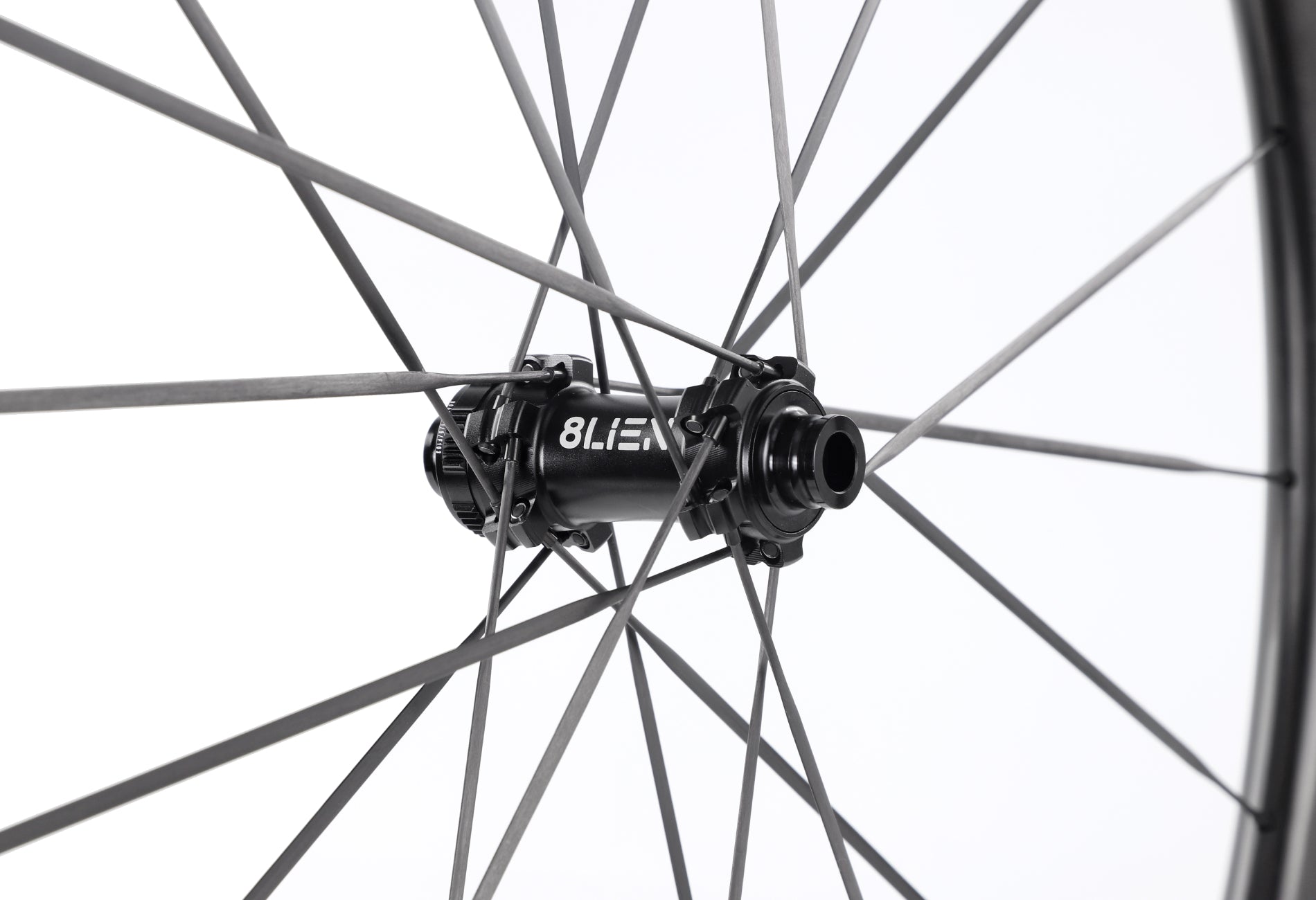 Carbon Spokes VS Steel Spokes 8lienbike Carbon Spokes VS Steel Spokes 8lienbike